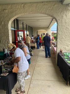 Berwyn Indoor – Welcome to Phila Flea Markets
